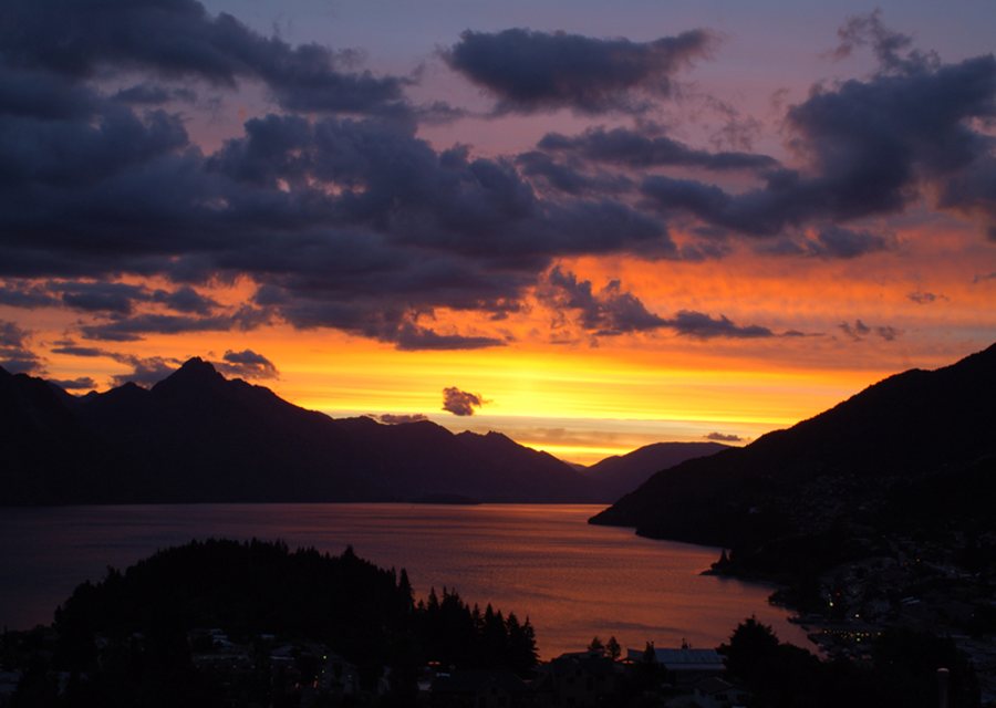 Queenstown Travel Guide - Discover the best time to go, places to visit ...