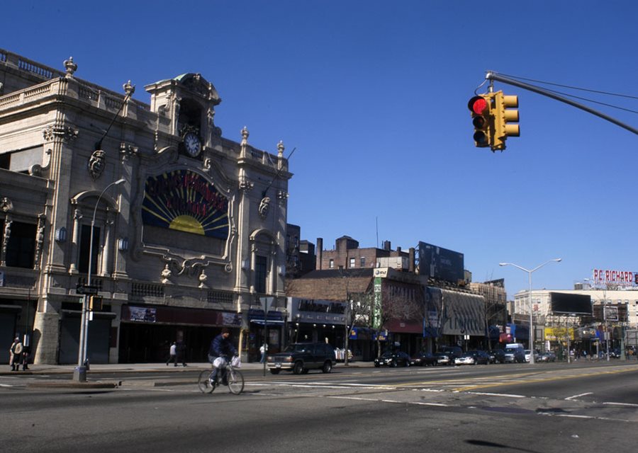 The Bronx | Holidays by Insight Guides | Discover Trips, Customise ...