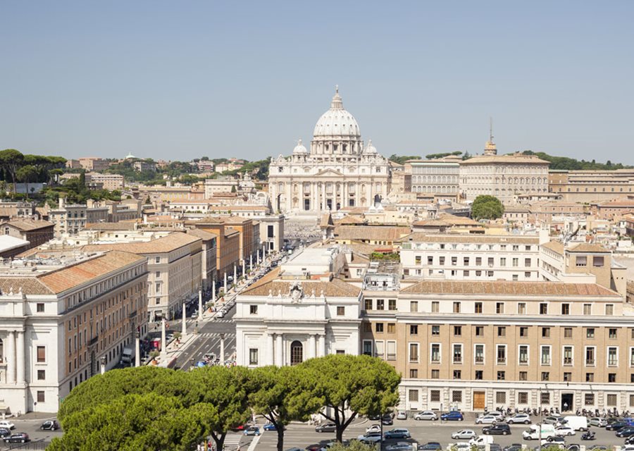 St Peter's Square, the Vatican and Prati | Holidays by Insight Guides ...