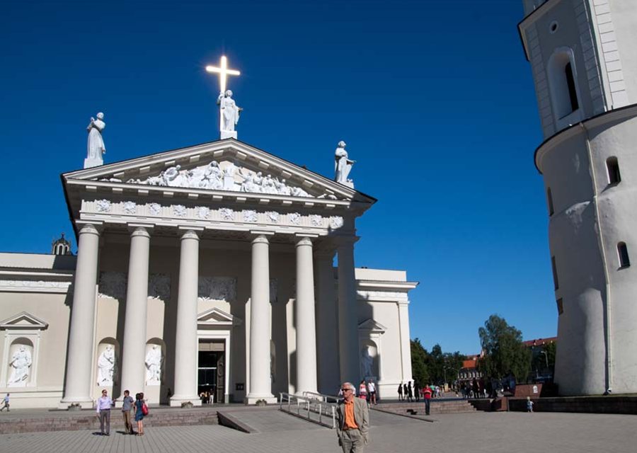 Vilnius Travel Guide - Discover the best time to go, places to visit ...