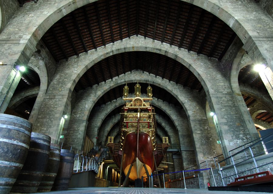 El Raval | Holidays by Insight Guides | Discover Trips, Customise ...